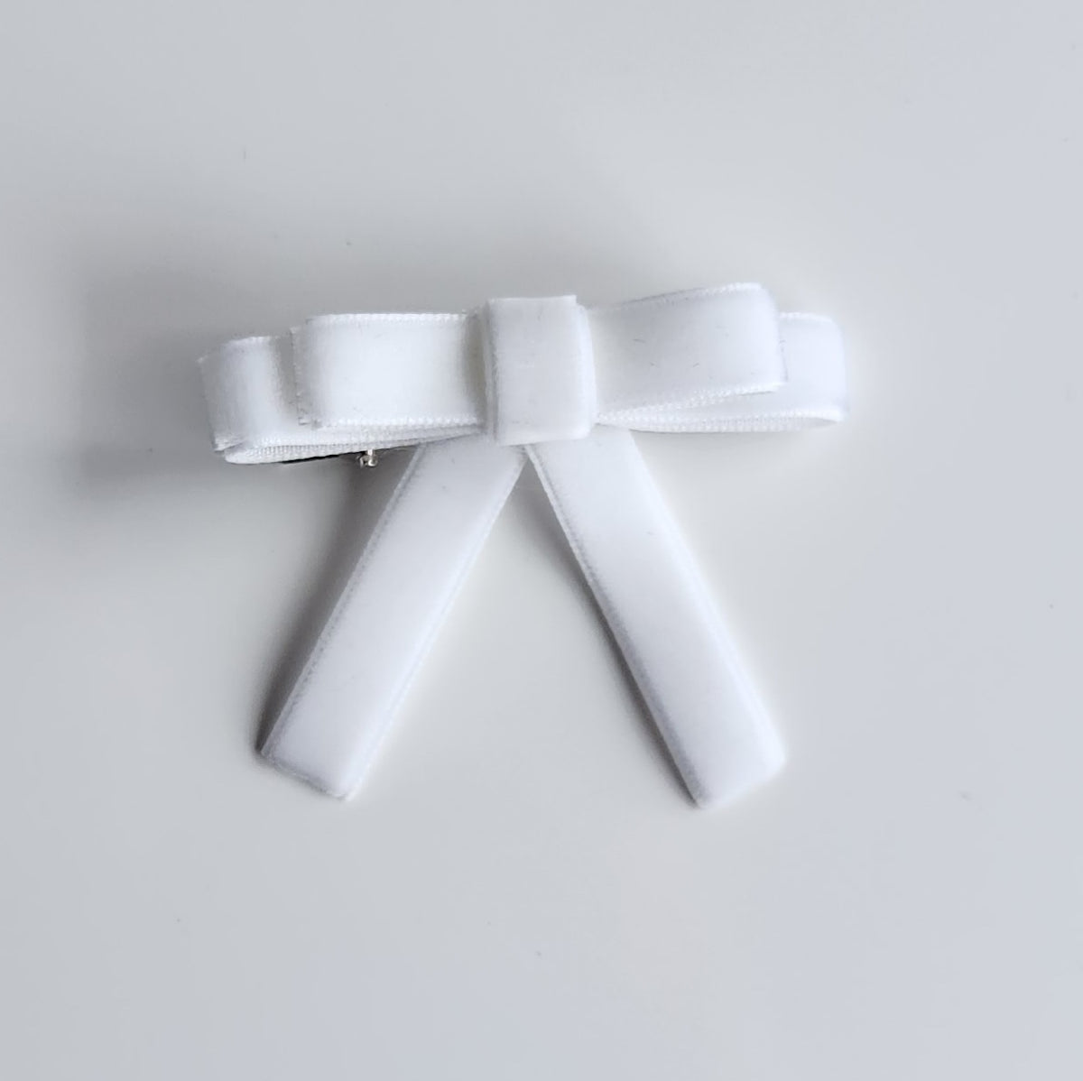 White Velvet Bow with Tails – Tidal Salt Co